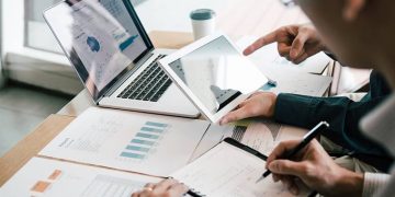 Debit Note vs Credit Note | Guide on Differences and Format